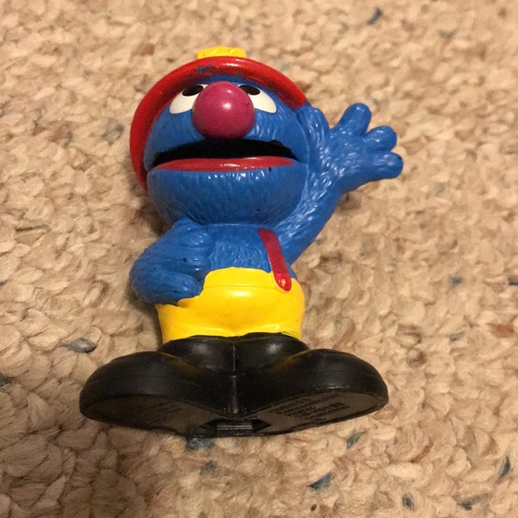 Hasbro | Toys | 20 Hasbro Sesame Street Workshop Grover Fire Fighter ...